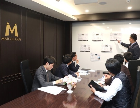 不動産営業（未経験歓迎） 完全反響型／入社後半年で月収100万超／3年後定着率90％以上／週休2日（1345984）（応募資格：＜学歴 ...